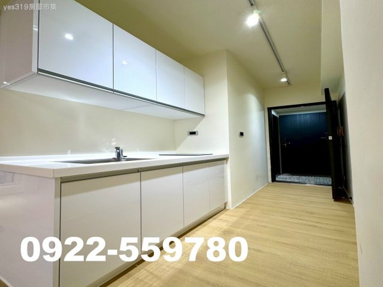 yes319房屋市集-台灣319鄉 一網買進(模範商圈2F美寓 ~ 總價：998.00萬 ~ 台中市西區模範街)