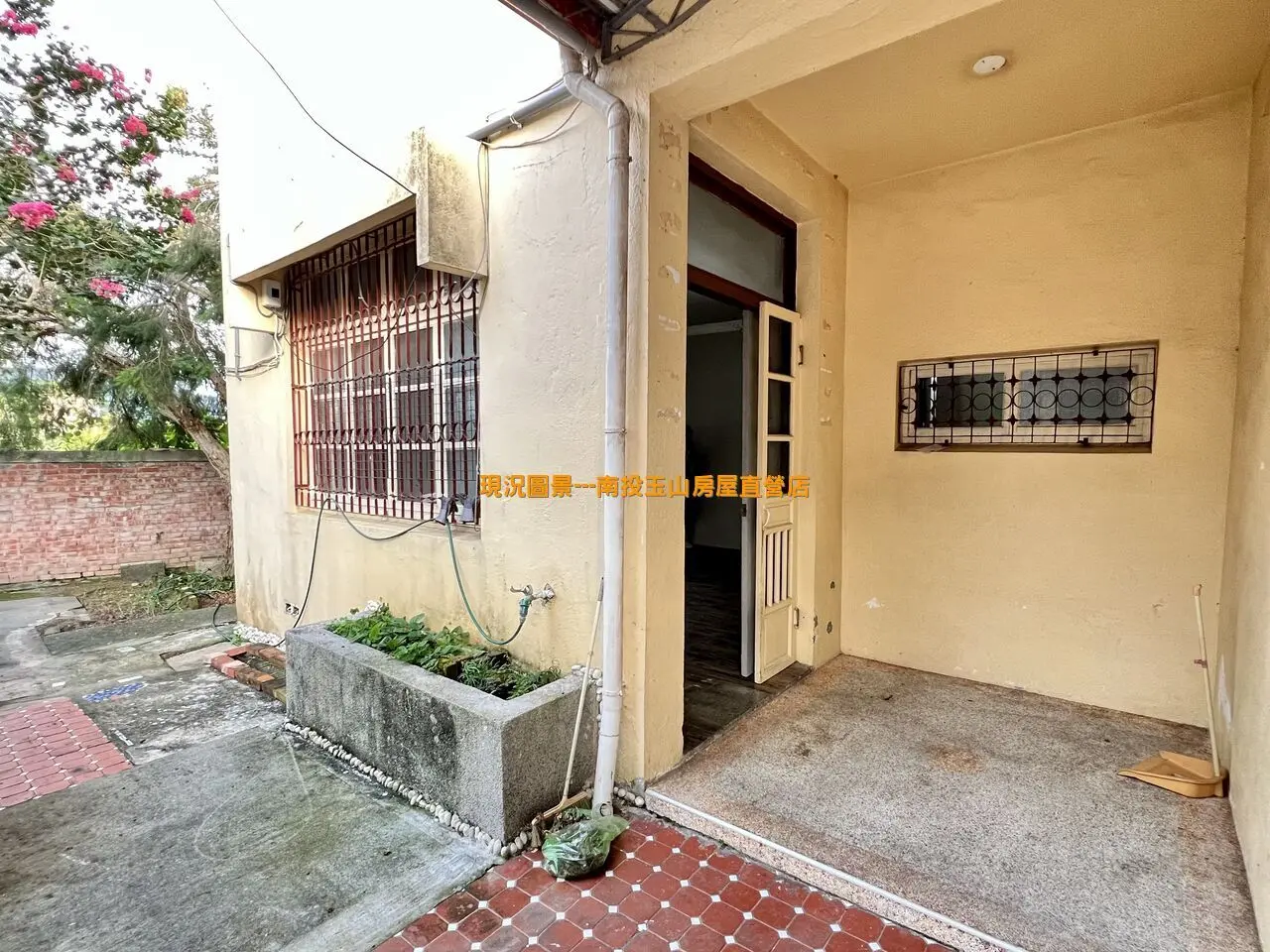 yes319房屋市集-台灣319鄉 一網買進(南投縣府旁前庭後院美宅 ~ 總價：1398.00萬 ~ 南投縣南投市府南一路)